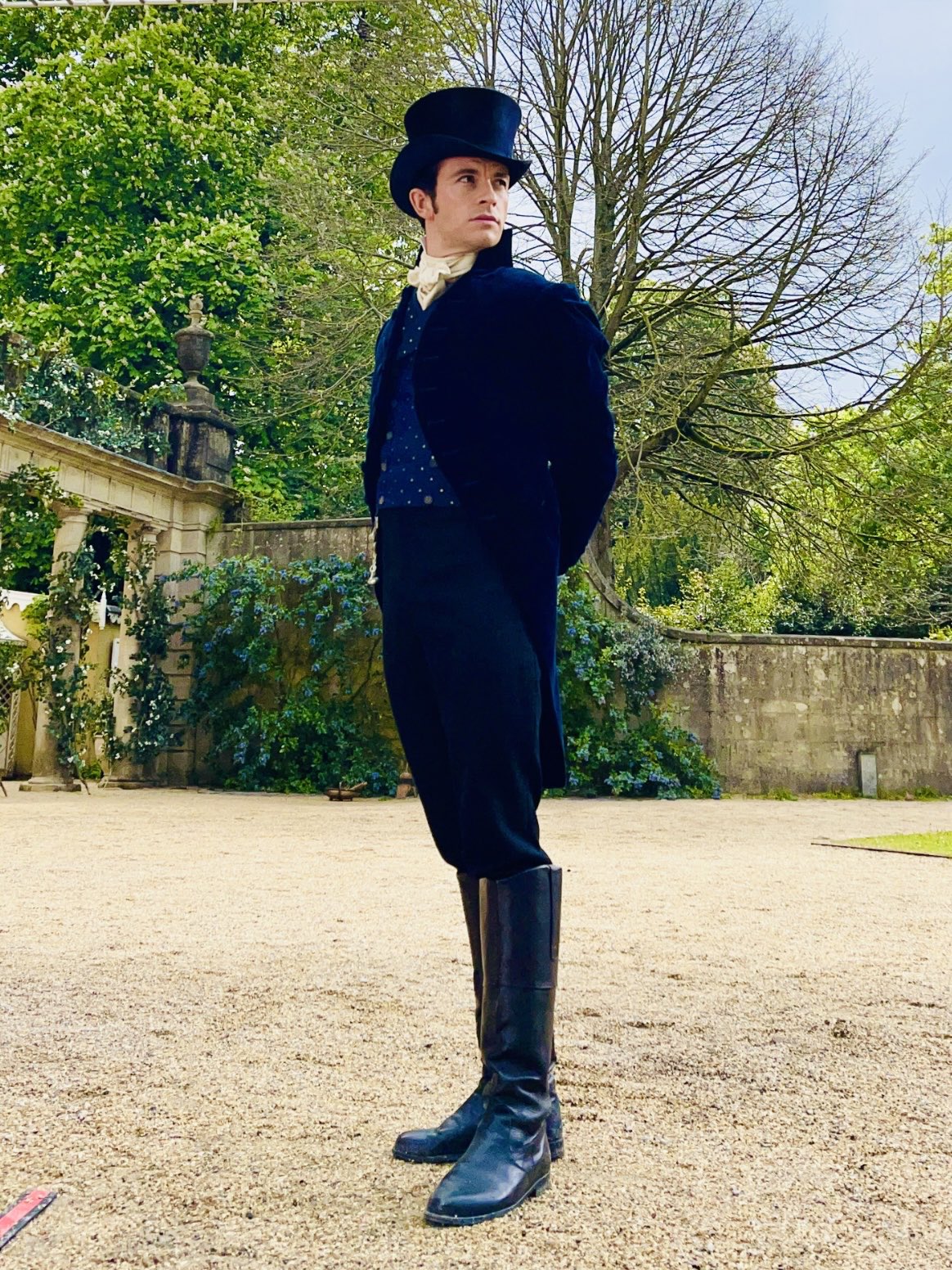 Bridgerton: nel 2022 arriva il visconte sull'app Calm